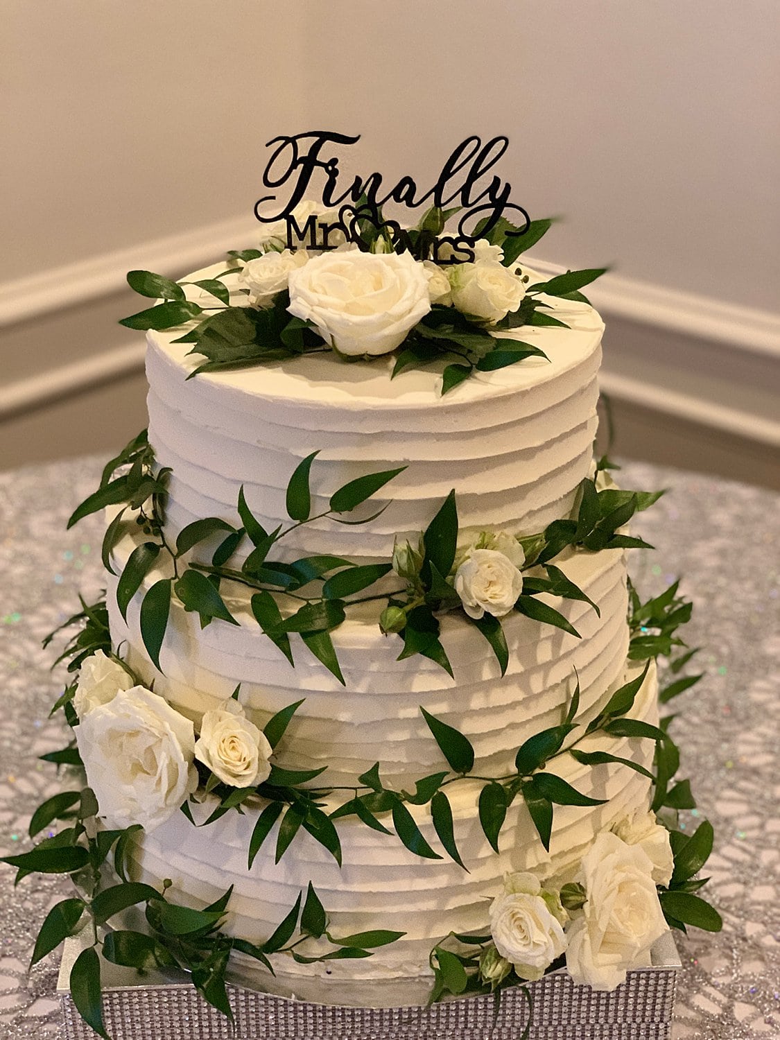 Wedding Cakes & Cupcakes - Simply Delicious Bakery - Springfield, MO